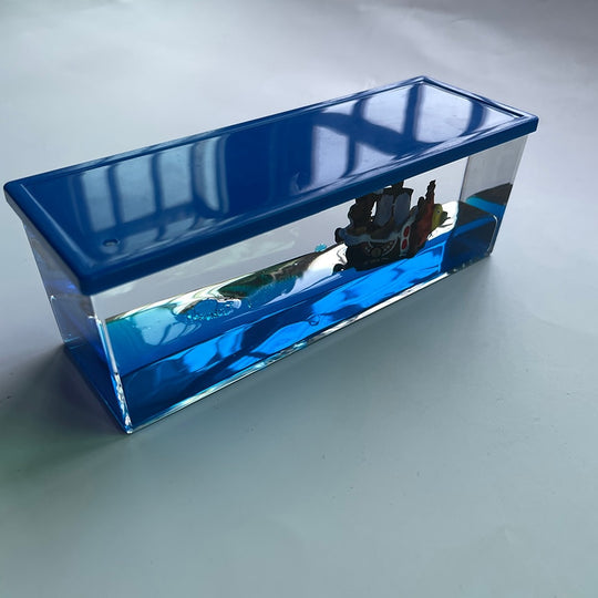 ONE PIECE Thousand Sunny Fluid Drift Bottle Desktop Decoration - A ...